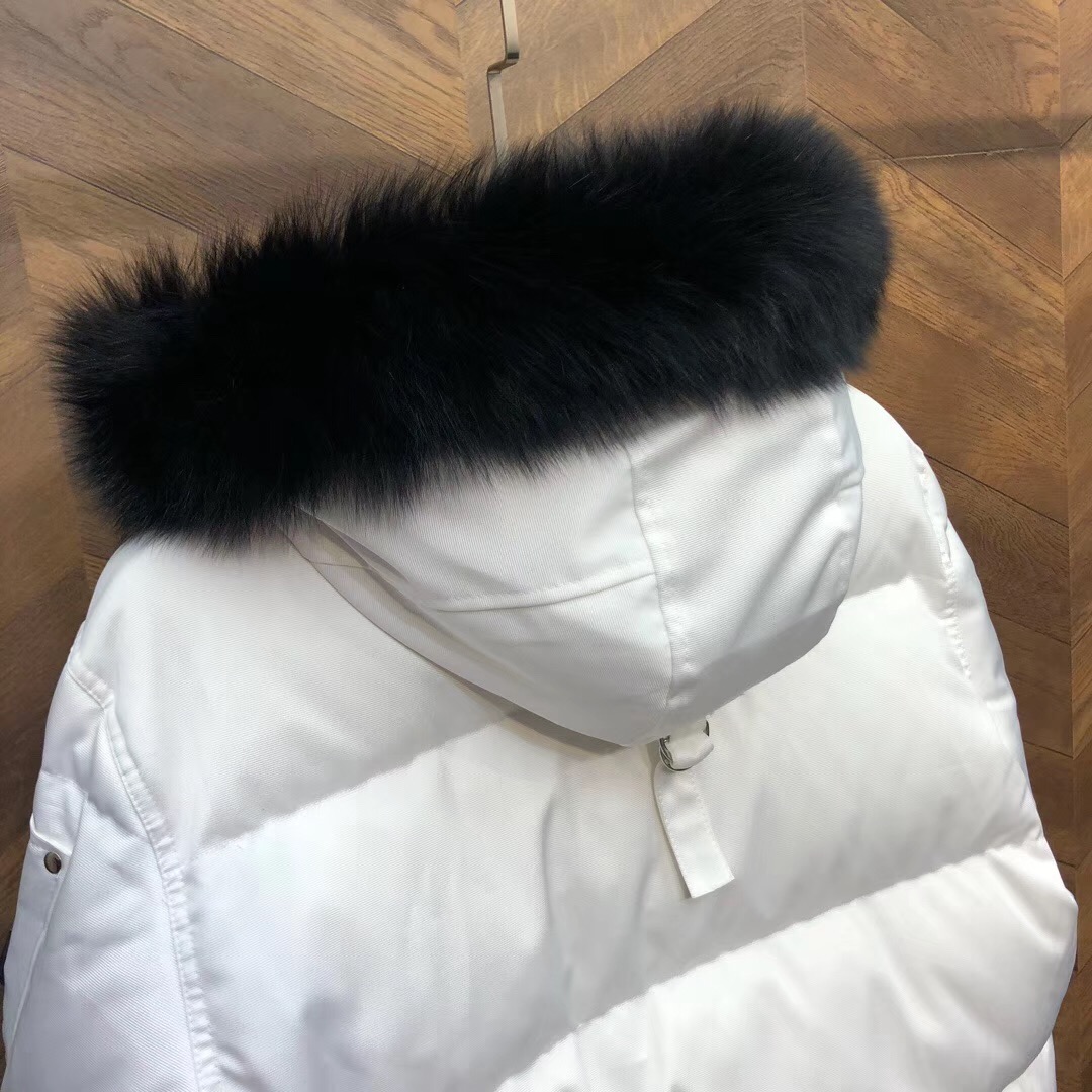 Buy Replica Moose Knuckles Men’s 3Q Jacket White / Black Fox Fur - Buy ...