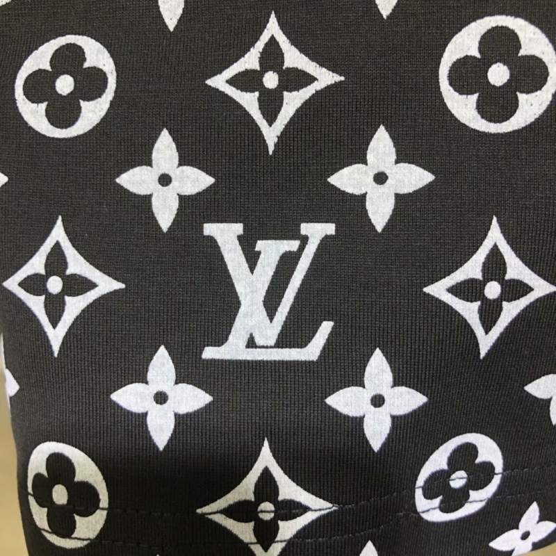 Louis Vuitton Lv Monogram Gradient Black T Shirt | semashow.com